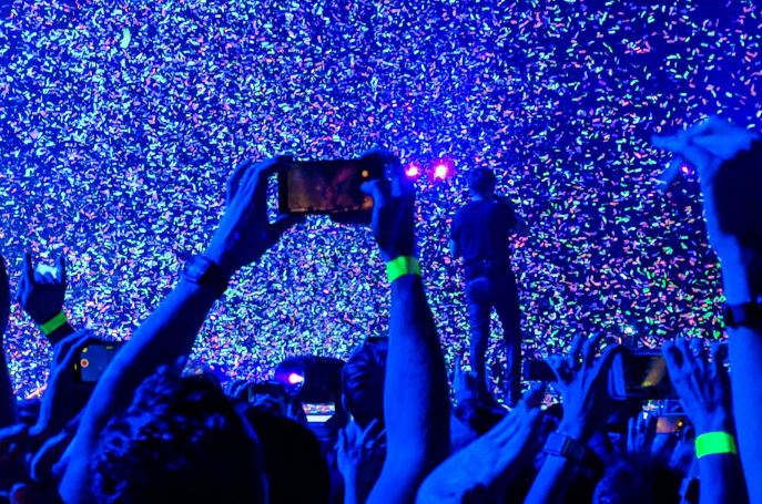 Confetti and Streamers Archives | AVL Supply Sales Portal